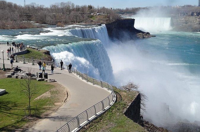 Niagara Bliss Tour With Maid of Mist, Cave of Winds & More (USA) - FAQ