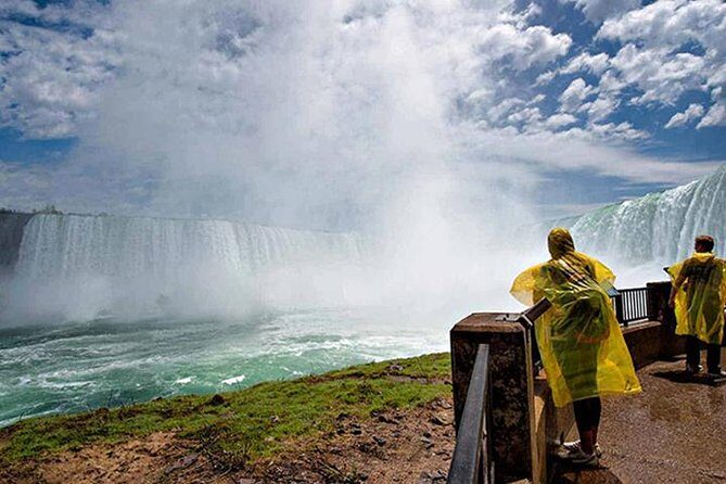 Niagara Falls Canada 3-Hour Tour w/Boat & Behind the Falls - FAQ