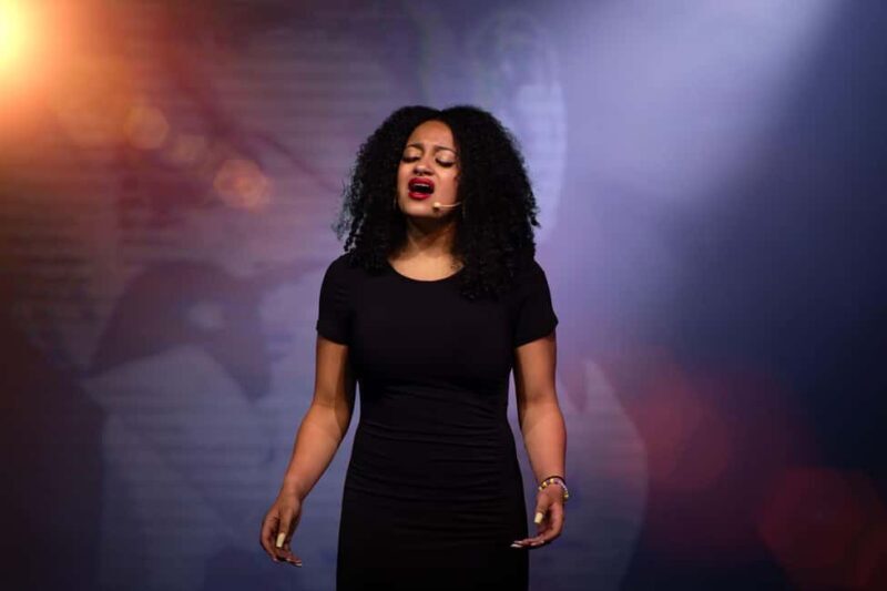 Niagara Falls, Canada: Canadiana - The Musical Ticket - The Sum Up