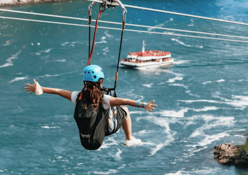 Niagara Falls, Canada: Early Bird Zip Line to The Falls - How the Experience Unfolds