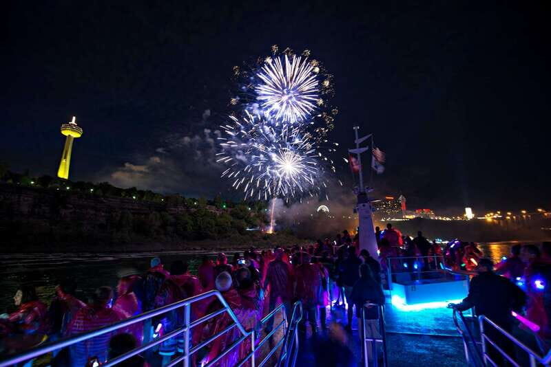 Niagara Falls, Canada: Evening Fireworks Cruise - Who Is This Tour Best for?
