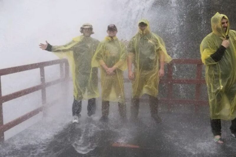 Niagara Falls Canada & USA: Small Group Deluxe Tour - Final Thoughts: Is This Tour Right for You?