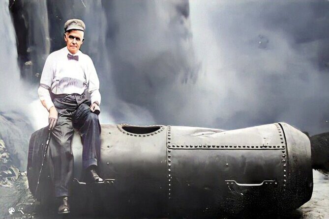 Niagara Falls Daredevils and True Crime Fireworks Tour - An Introduction to the Tour Experience