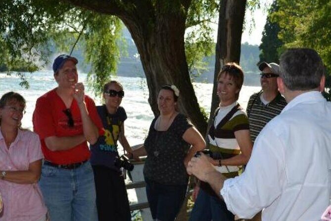 Niagara Falls Daredevils and True Crime Fireworks Tour - Meeting Points and Logistics