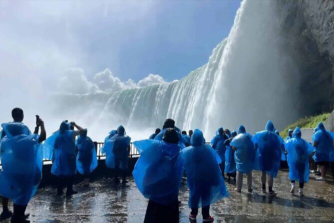 Niagara Falls Day Tour, Boat Cruise and Journey Behind the Falls - What We Think About the Price