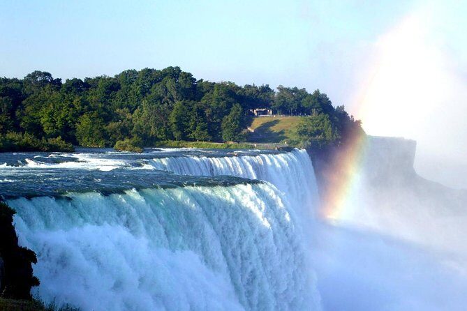 Niagara Falls Day Tour from Toronto Includes Boat Tour and Winery - An Overview of the Tour Experience