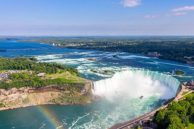 Niagara Falls Day Tour from Toronto with Boat Cruise and Lunch - FAQ