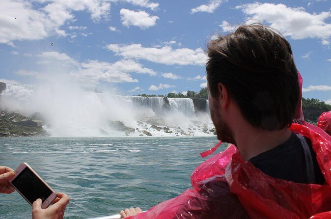 Niagara Falls Day Tour from Toronto with Wine Tasting - Who Is This Tour Best Suited For?