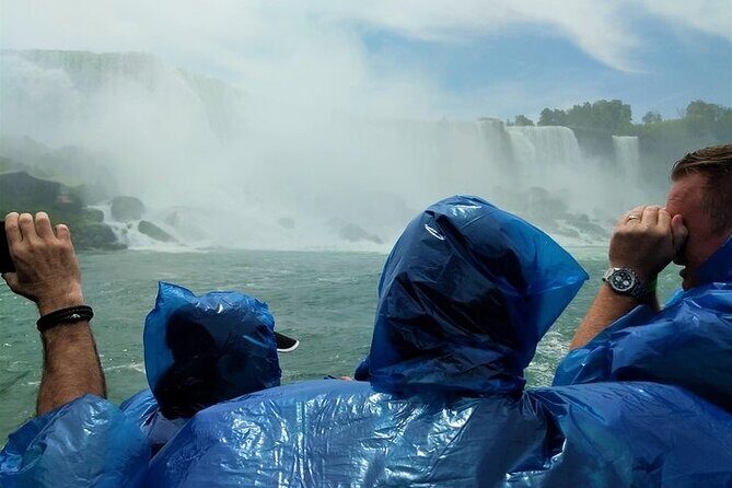 Niagara Falls Evening Illumination Tour with Maid Boat Ride - FAQs