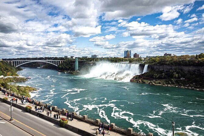 Niagara Falls Private Day Tour with Hornblower Cruise from GTA - An In-Depth Look at the Experience
