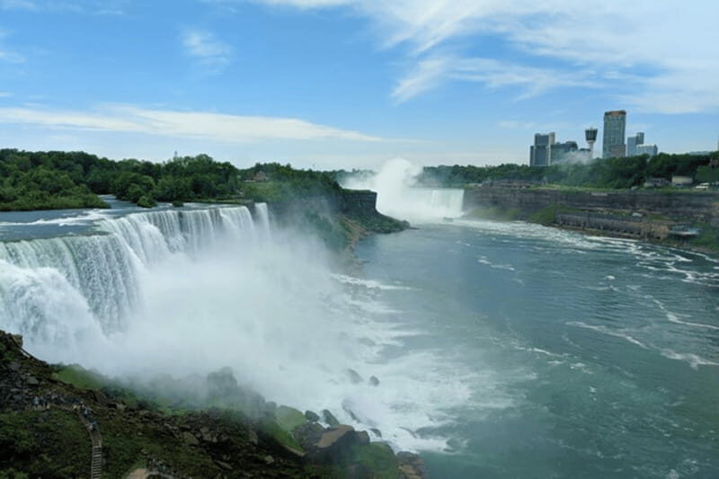 Niagara Falls: Private Tour with Maid of the Mist - Key Points