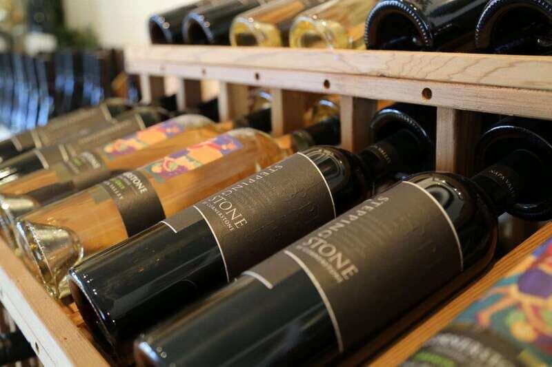 Niagara Falls: Public Niagara Wine Tour with Transportation - A Closer Look at the Experience