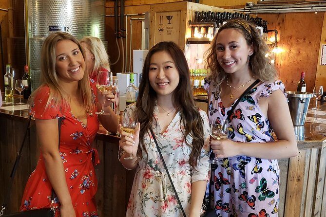 Niagara-on-the-Lake Wine Aft Tour with Cheese from Niagara Falls - Who Will Love This Tour?