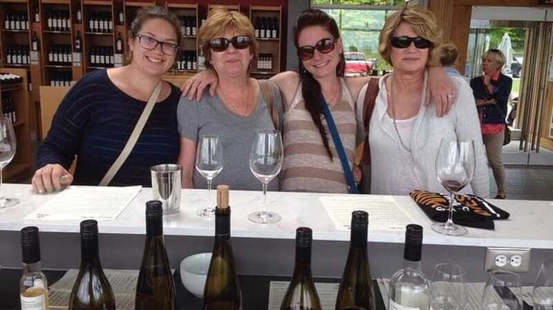 Niagara-on-the-Lake: Wine Tour with Tastings and Lunch - Who Is This Tour Best Suited For?