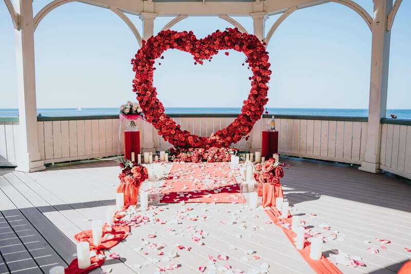 Niagara: Proposals in Niagara Falls & Niagara-on-the-Lake - The Moment: Music, Photography, and Personal Touches