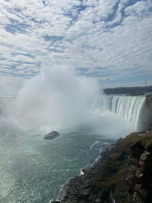 Niagara: VIP Casino Tour with Private Driver From Toronto - A Scenic and Luxurious Journey