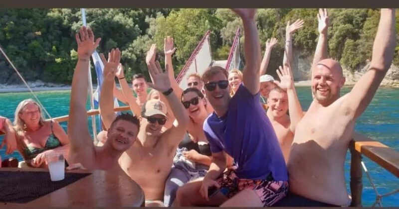 Nidri: Papanikolis Cave, Meganisi, Lakka Beach & Scorpios - Key Points