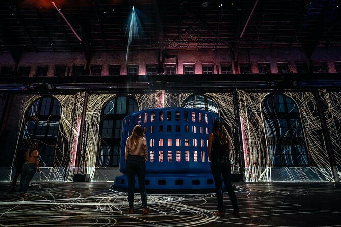 Night on Niagara Small Group Tour with Power Station Light Show - How the Experience Comes Together