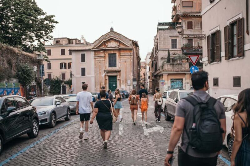 Night tour of Rome - 2.5 hrs walking under the Roman sky - Key Points