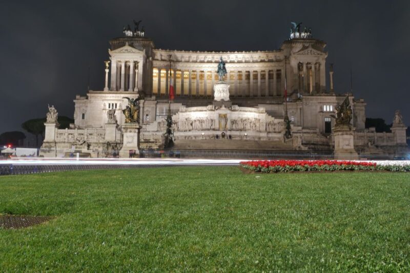 Night tour of Rome - 2.5 hrs walking under the Roman sky - FAQ