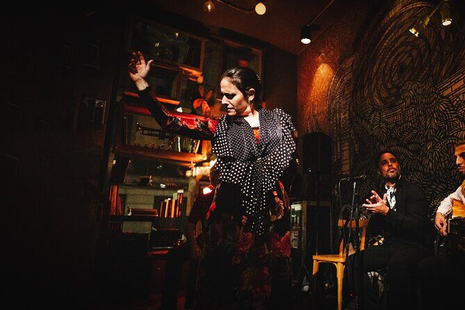 Nights of Authentic Flamenco and Local Gastronomy in El Born - Key Points
