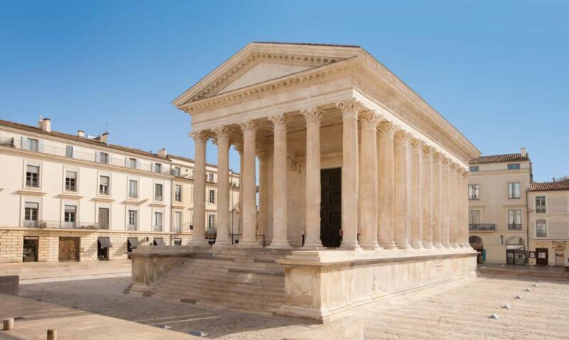 Nimes: Private Walking Tour of the Historical Center - Key Points
