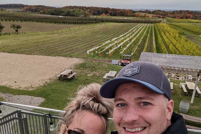 NON BUS FALL COLORS Traverse City Old Mission Wine Tour - Key Points
