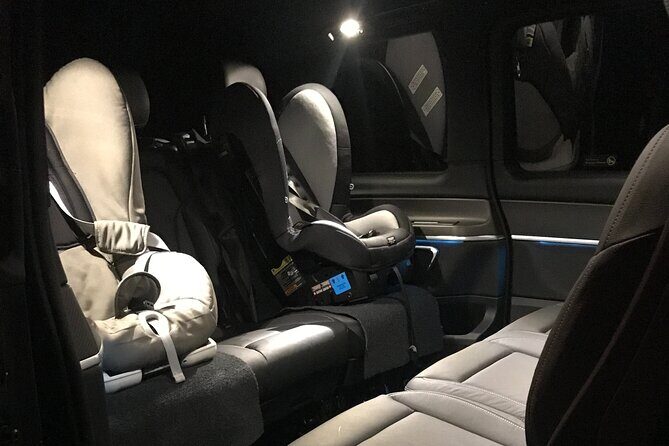 Noosa to Brisbane Airport Private Transfer for 1 to 5 People - FAQ