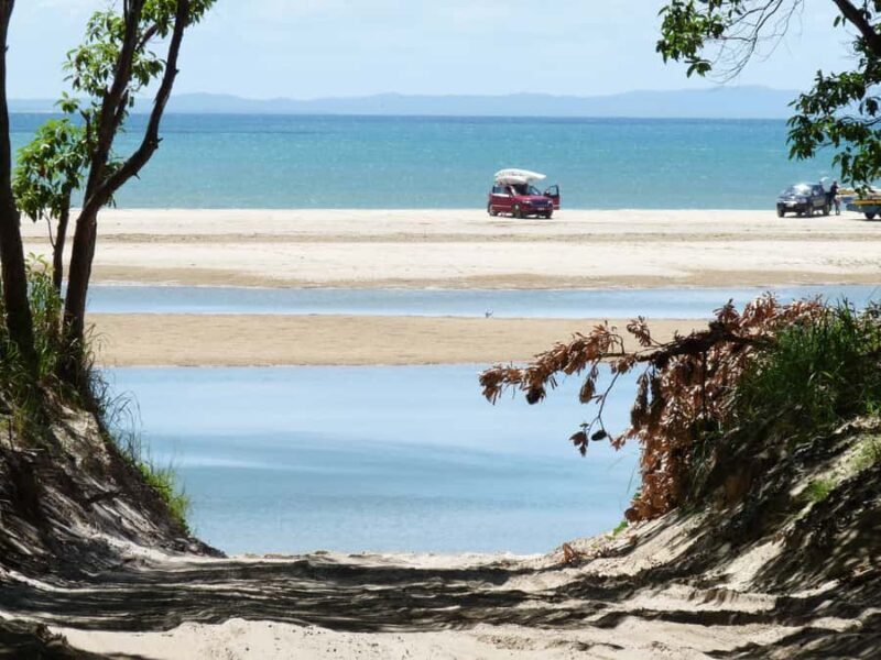 Noosa to Rainbow Beach: 4-Wheel Drive Tour in Great Sandy NP - Transport, Group Size, and Practicalities