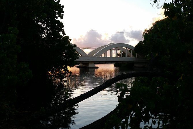 North Shore Stand-Up Paddleboard Lesson - FAQs