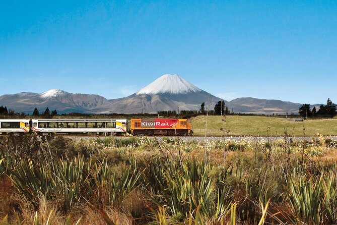 Northern Explorer Train Journey from Wellington to Auckland - An Overview of the Experience