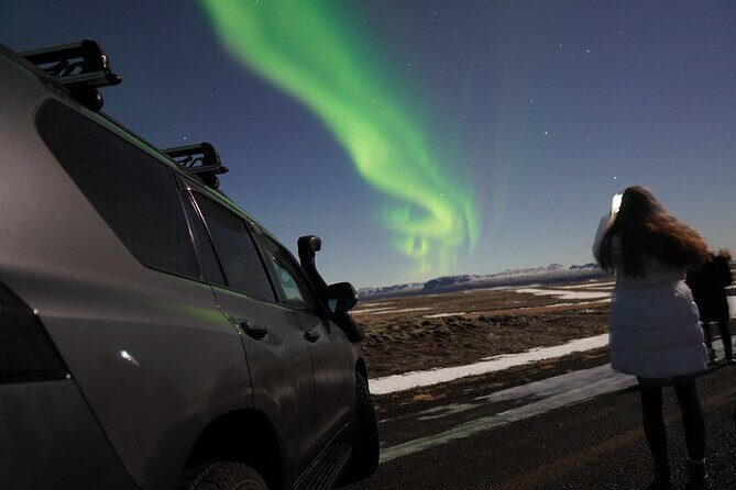 Northern Lights In luxury off-road SUV with Photos and Treats - The Experience in Detail