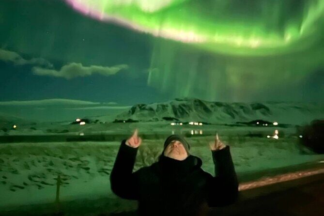 Northern Lights Private Guided Tour With Professional Photos - Key Points