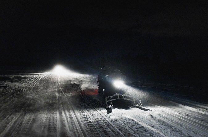 Northern lights safari by snowmobile - Practical Tips for Booking and Enjoying the Tour