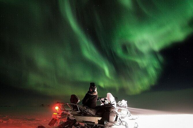 Northern Lights Snowmobile Hunt - Northern Lights Snowmobile Hunt: An Authentic Arctic Adventure in Rovaniemi