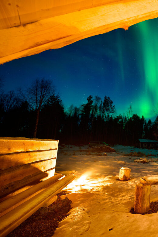 Northern Lights Tour in Atmospheric Cottage - A Thorough Look at the Experience