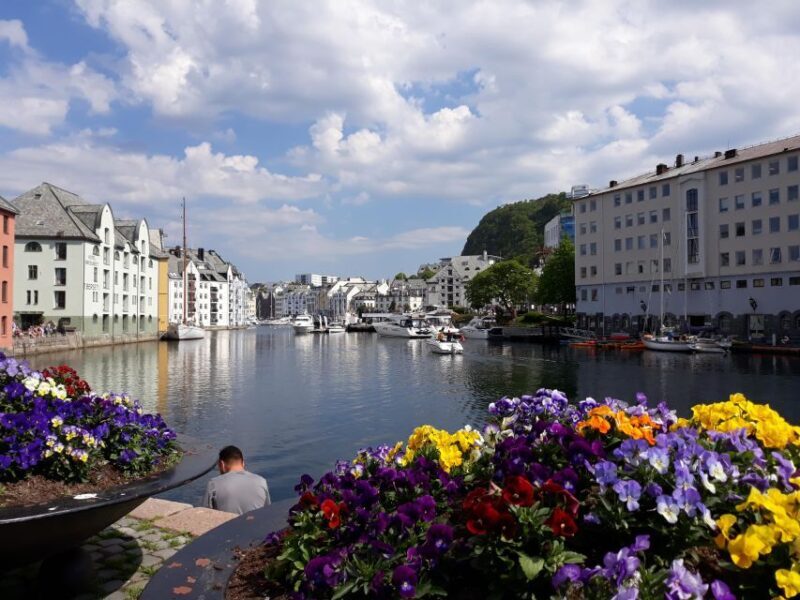Norwegian Coastal Cities: Smartphone Audio Guide App - Introduction: Exploring Norway’s Coastal Cities with a Smartphone Audio Guide