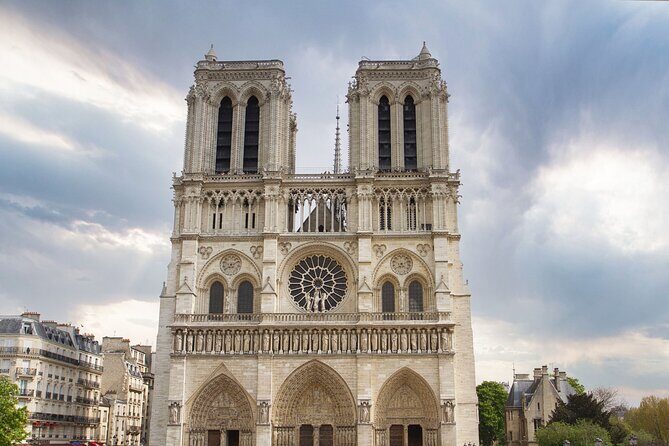 Notre Dame Access: Explore Inside with a licensed Guide. - FAQ
