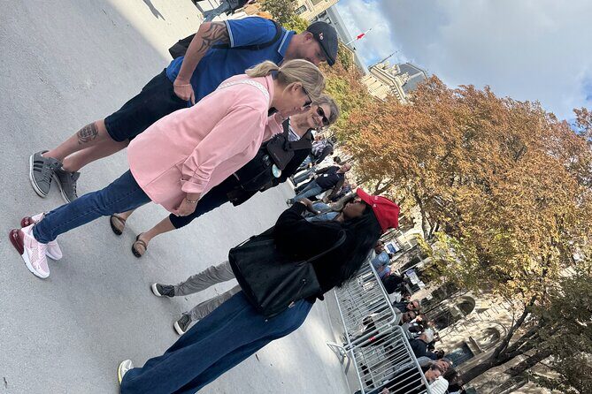 Notre-Dame Cathedral Access and Outdoor Walking Tour - The Experience of the Guides