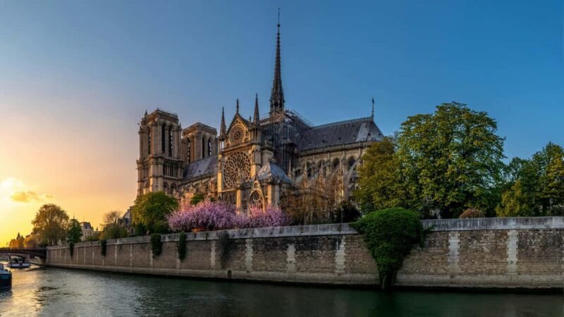 Notre-Dame Cathedral: Interior Guided Tour - What to Expect: A Step-by-Step Breakdown