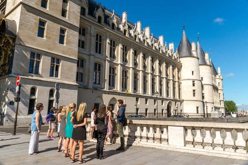 Notre Dame Guided Tour with Access to the Cathedral - FAQ