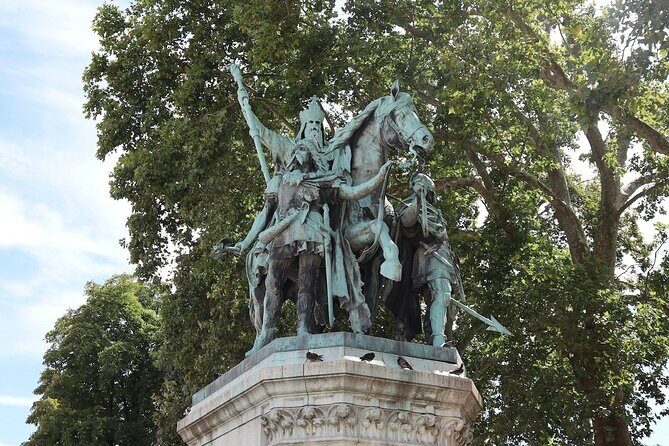 Notre Dame Outdoor Tour | Choose: Sainte-Chapelle or Crypt entry - An In-Depth Look at the Notre Dame Outdoor Tour
