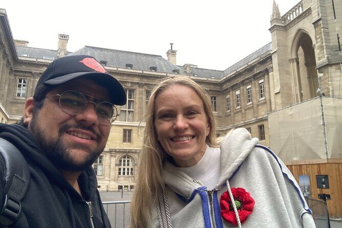 Notre Dame, Sainte-Chapelle & Conciergerie Outdoor Walking Tour - Key Points