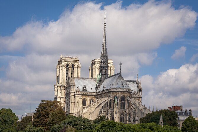 Notre Dame, Sainte-Chapelle & Conciergerie Outdoor Walking Tour - Practical Details