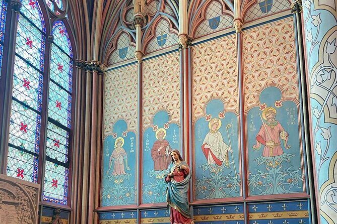 NotreDame Cathedral Small Group Indoor Guided Tour - What to Expect from the Itinerary