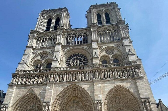 NotreDame Cathedral Small Group Indoor Guided Tour - FAQ
