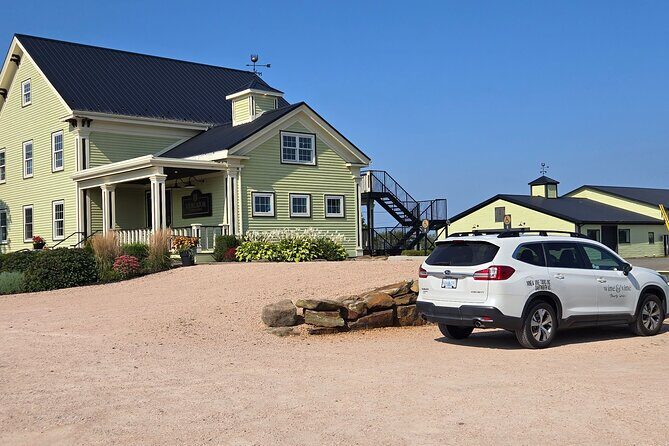 Nova Scotia Wine and Lobster Experience from Halifax - Exploring the Nova Scotia Wine and Lobster Experience from Halifax