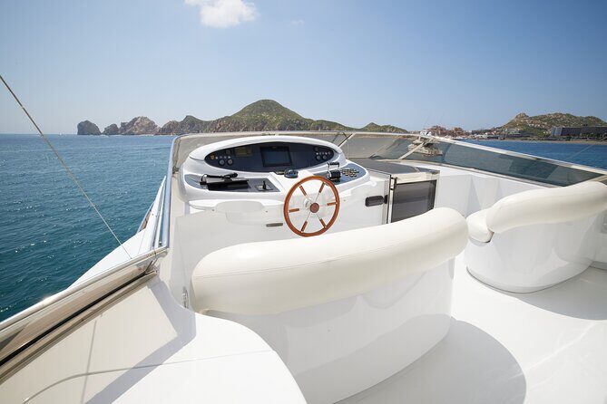 Number Juan 100ft Yacht Azimut Rental - The Sum Up
