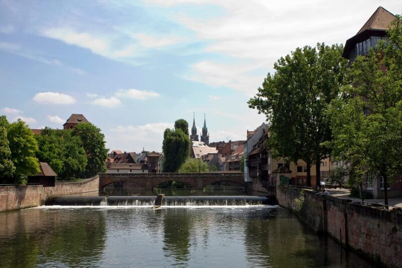 Nuremberg: The Old Town in Evening Light - IN GERMAN - FAQ