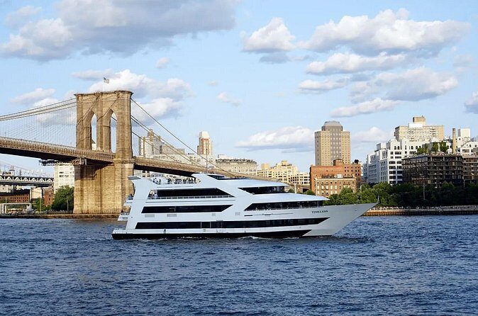 NYC: Celebrate New Year's Eve Aboard a Fireworks Cruise - FAQs